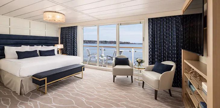 American Legend Rooms - Cabins, Staterooms & Suites (With Photos)
