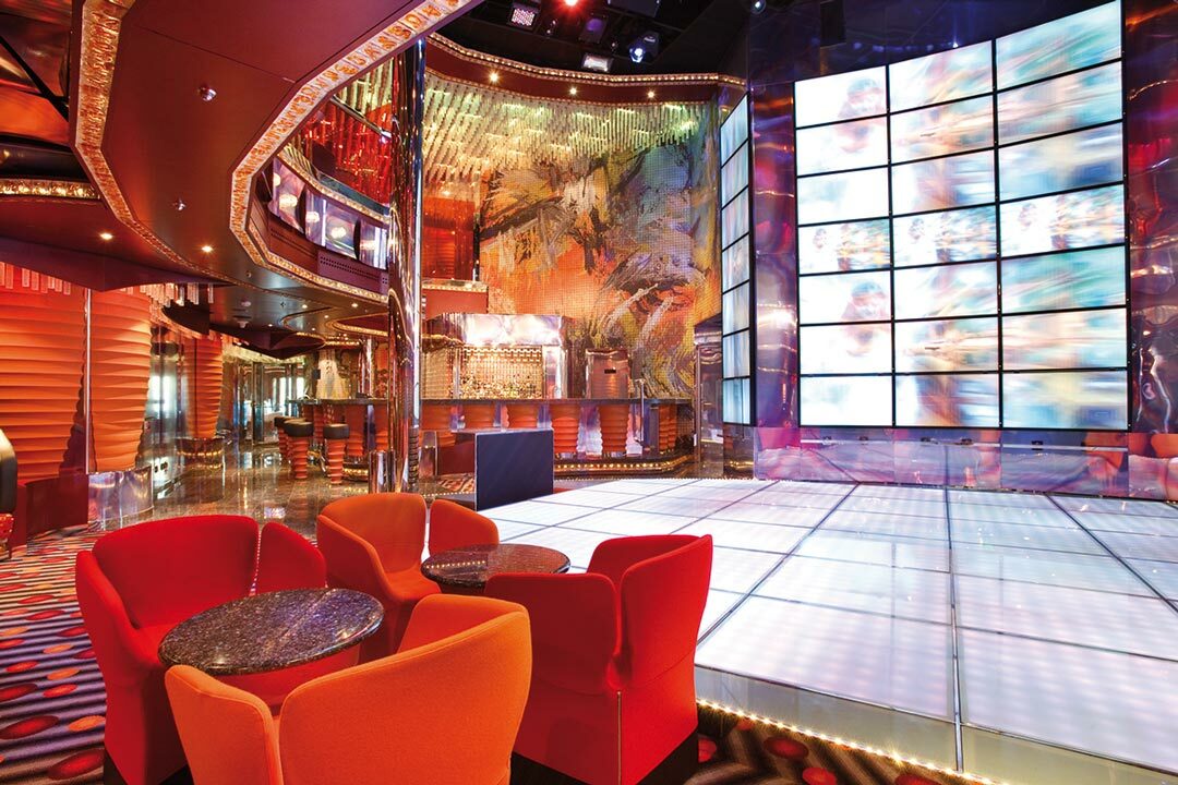 Carnival Luminosa Reviews, Ship Details & Photos - Cruiseline.com