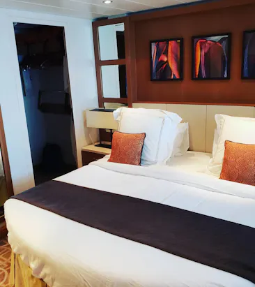 Celebrity Solstice Rooms - Cabins, Staterooms & Suites (With Photos)