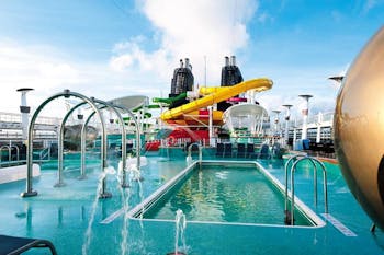 Pools onboard the Norwegian Epic - Cruiseline.com