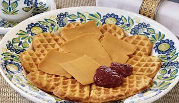 Viking Venus Dining: Restaurants and Food - Cruiseline.com